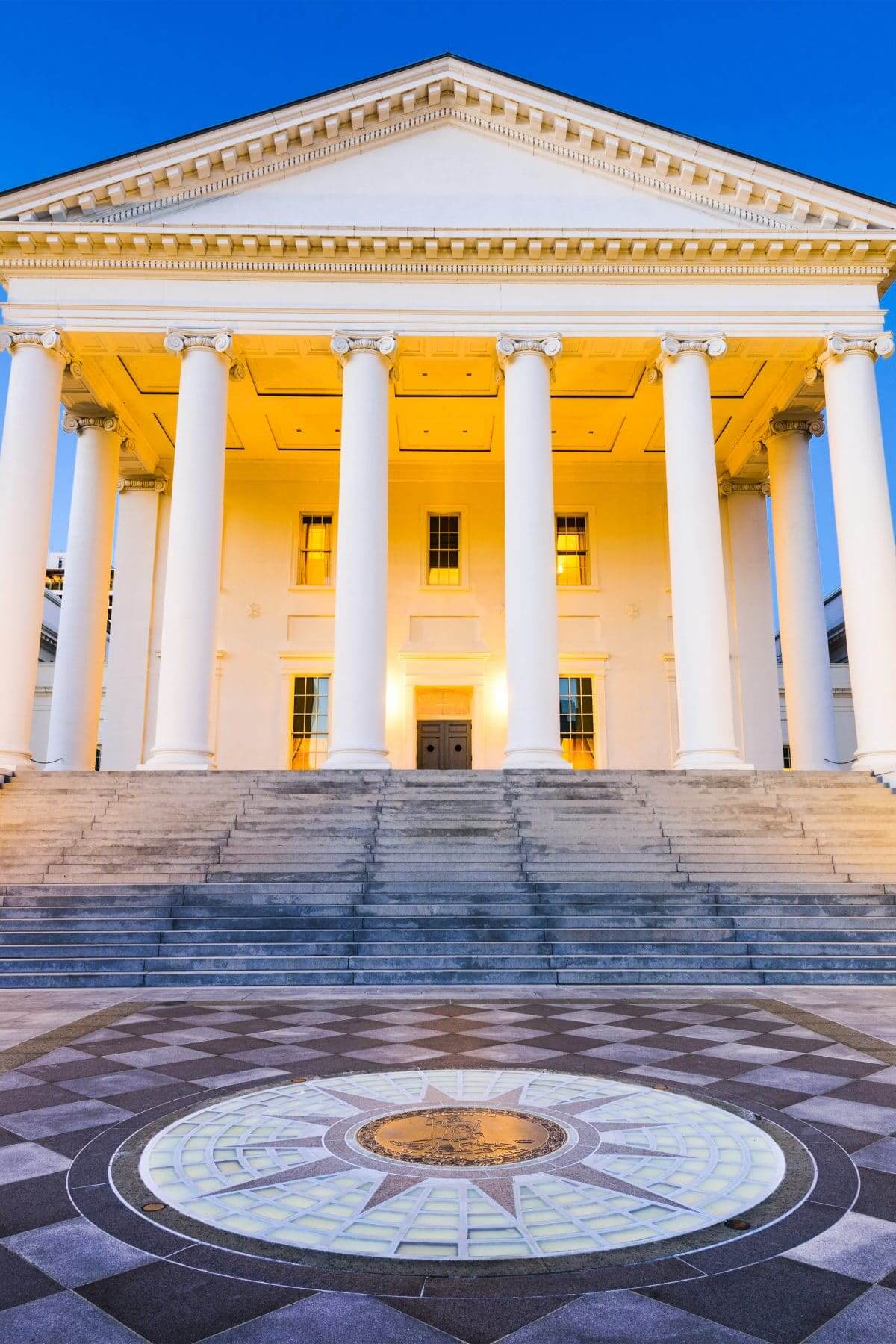 Top 9 Places to see in Virginia - Getaway Couple