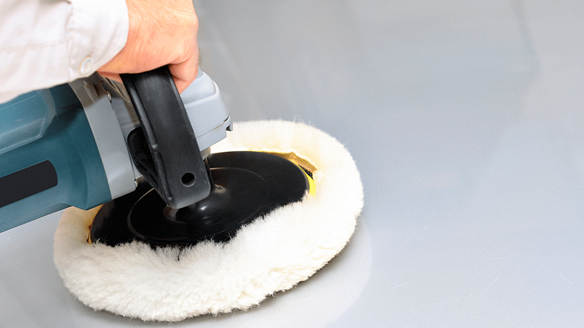 5 Best RV Waxes for Fiberglass - Getaway Couple