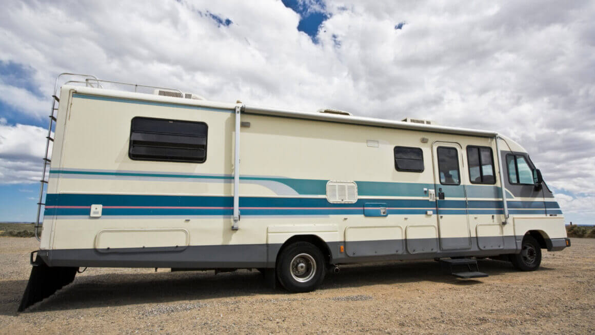 The Best Boondocking Tips For A Big RV - Getaway Couple