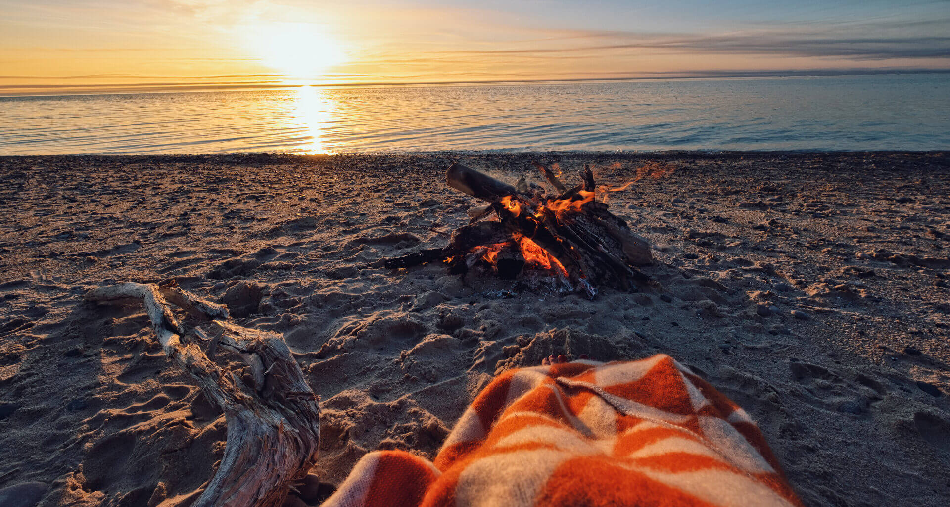 12 Beautiful Spots For Camping On Lake Michigan - Getaway Couple