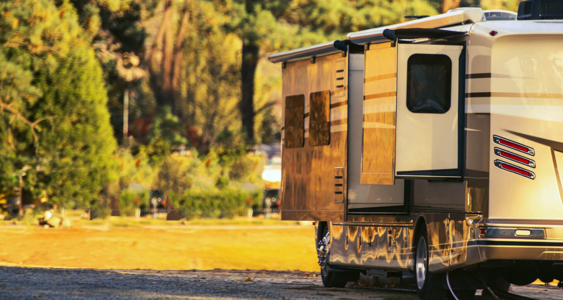 5 Common RV Setup Mistakes to Avoid - Getaway Couple