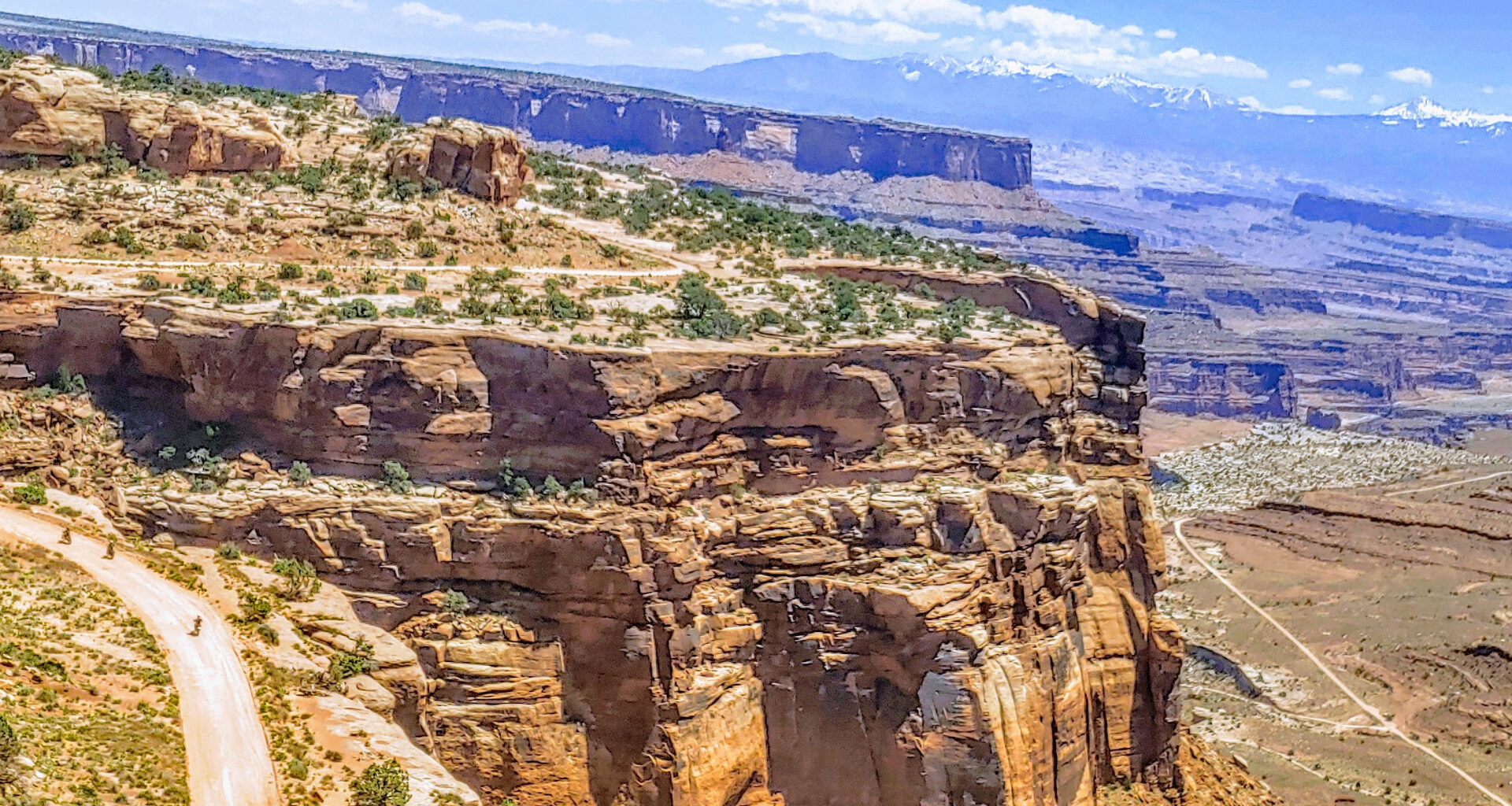 Off-Road Across the Trans-America Trail - Getaway Couple