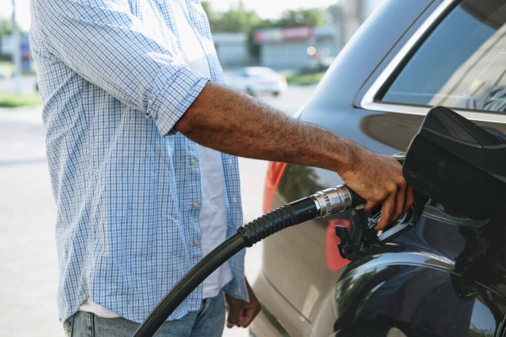 How the EFS Fuel Card Can Save You Money on Diesel - Getaway Couple