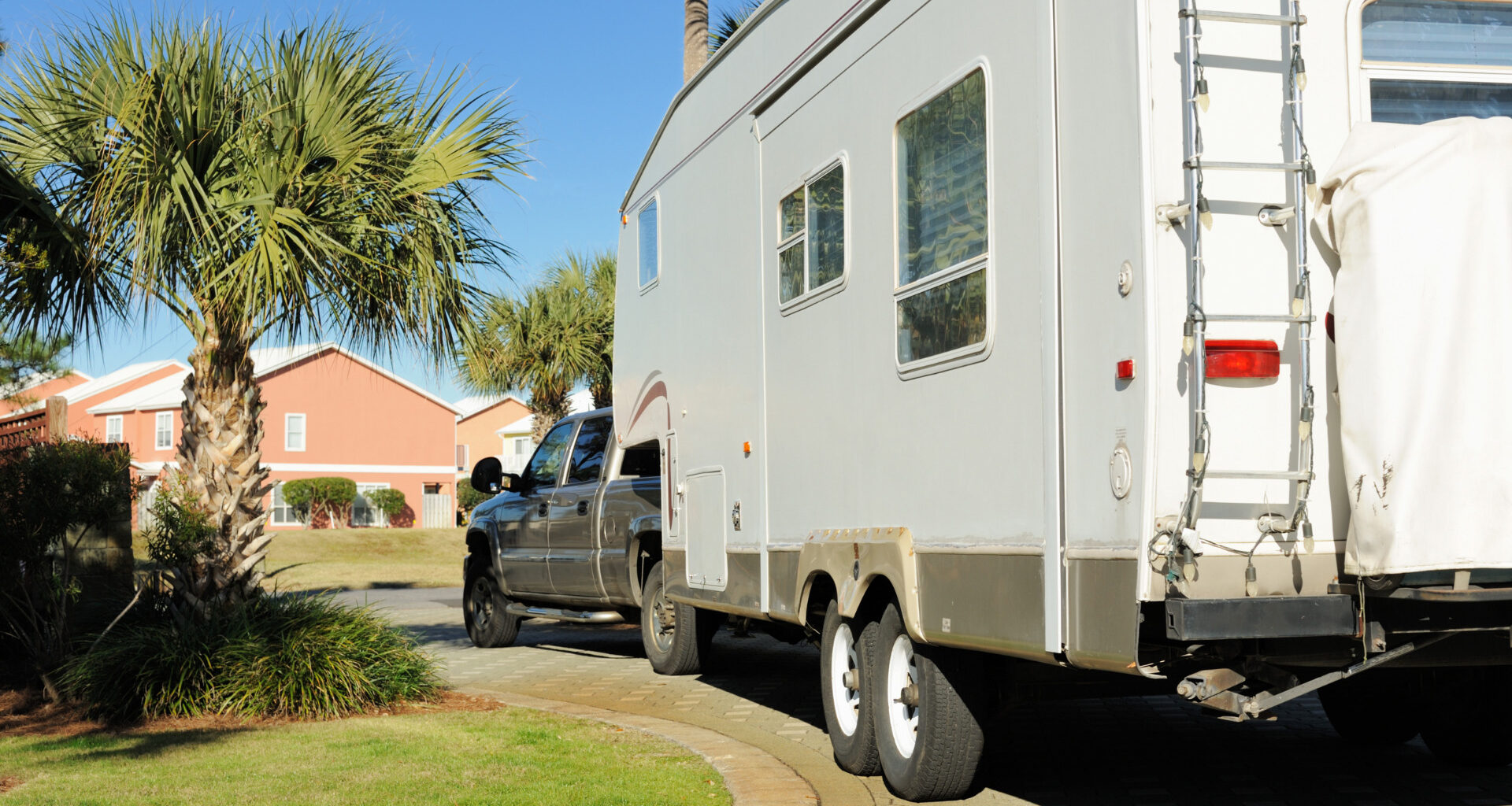 What Are RV Port Homes? - Getaway Couple