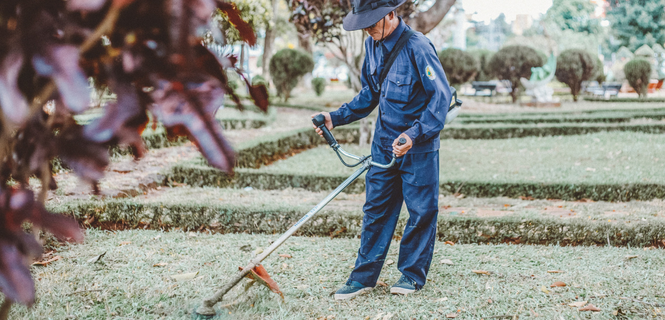 Where to Find Legitimate Workamping Jobs - Getaway Couple