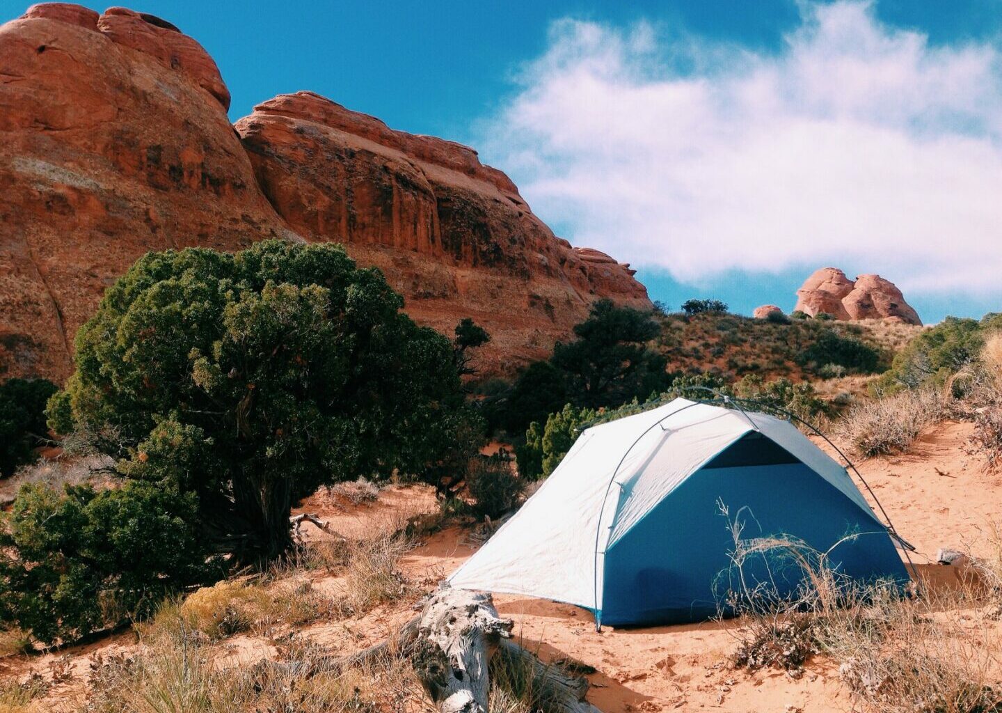10 Best Places for Free Dispersed Camping in Moab - Getaway Couple