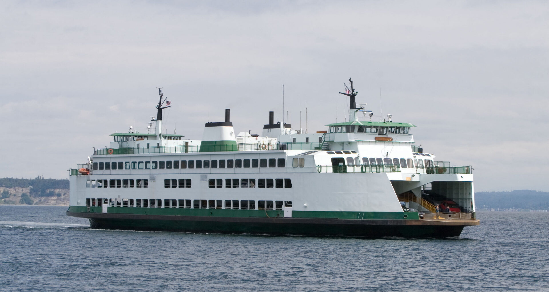 Can RV's Go on Ferries? - Getaway Couple