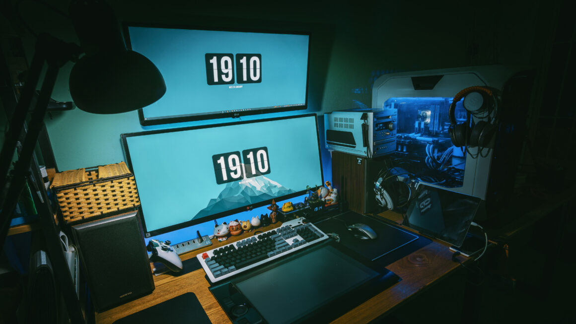 Gaming Camper Setups of Your Dreams - Getaway Couple