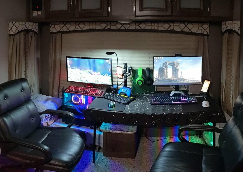 Gaming Camper Setups of Your Dreams - Getaway Couple