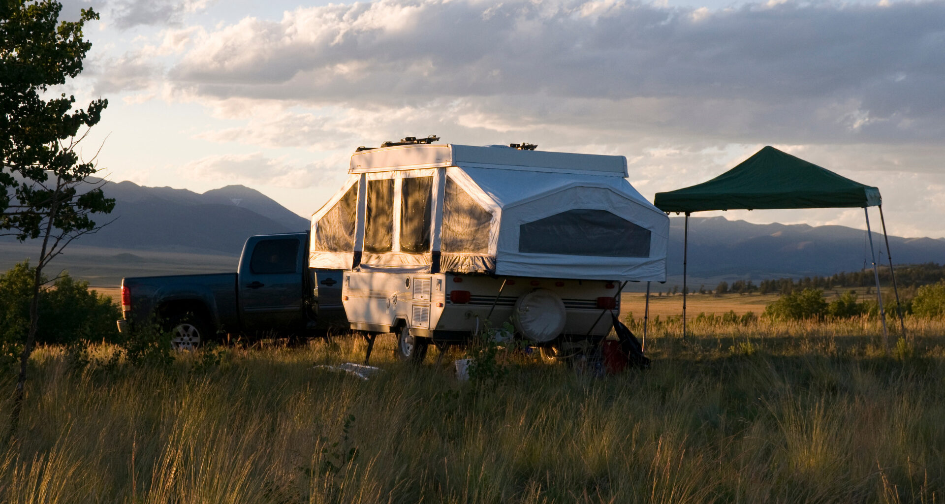 20 Pop Up Camper Accessories You’ll Actually Love - Getaway Couple