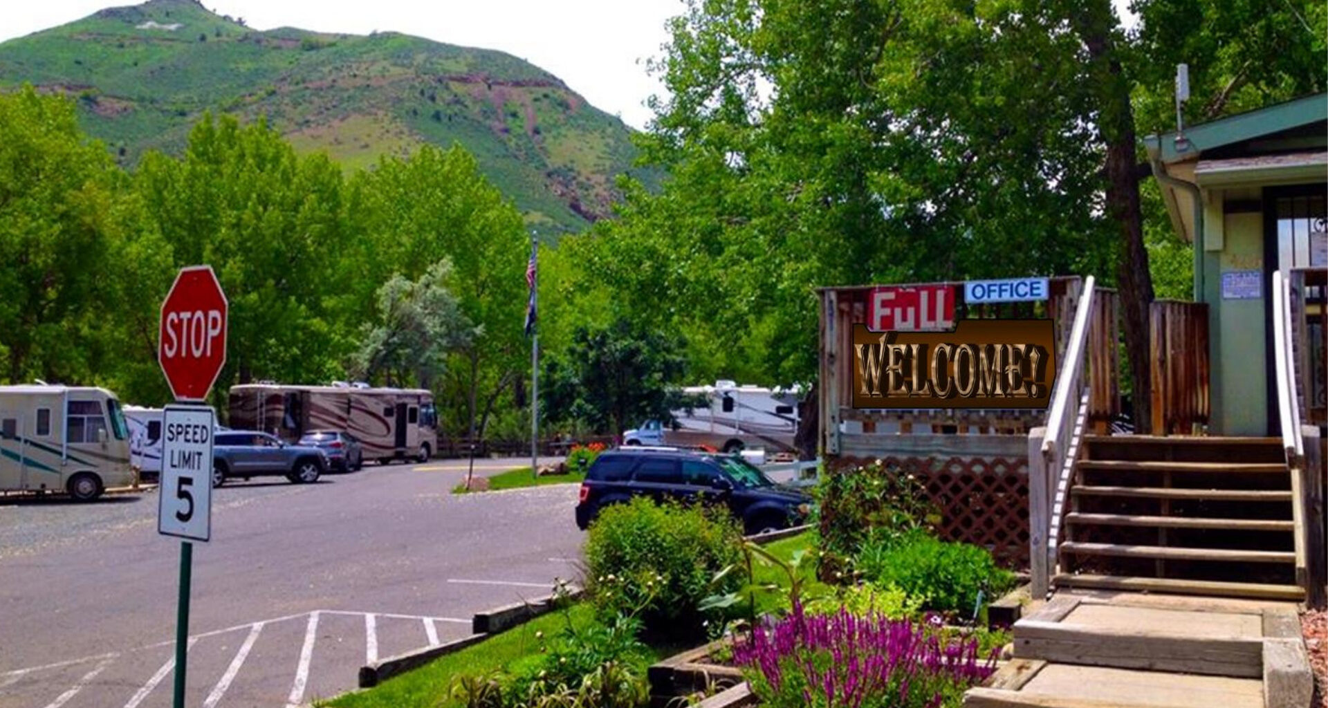 10 Best Colorado RV Parks You’ll Love - Getaway Couple