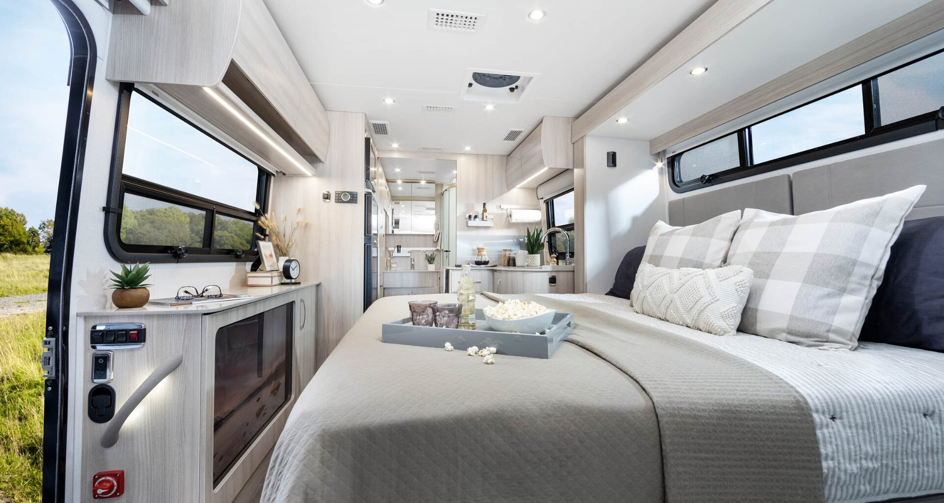 7 Best RVs With Murphy Beds - Getaway Couple