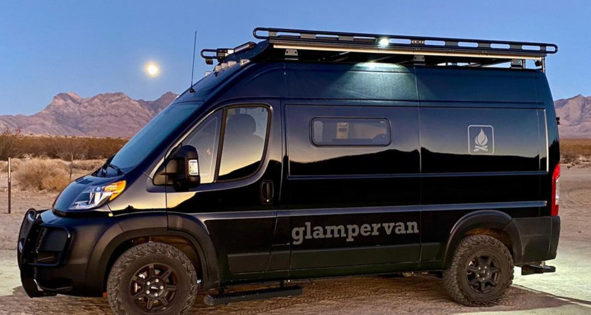 What Is a Glampervan? - Getaway Couple