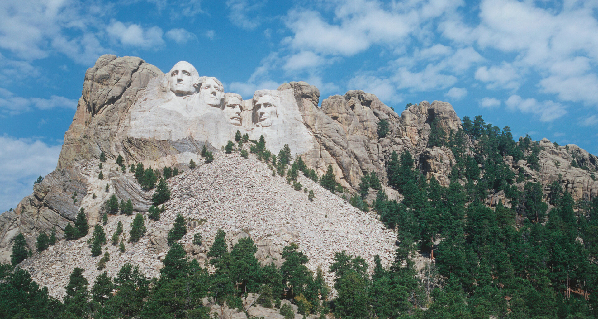 Who Is the 5th Face on Mount Rushmore? - Getaway Couple