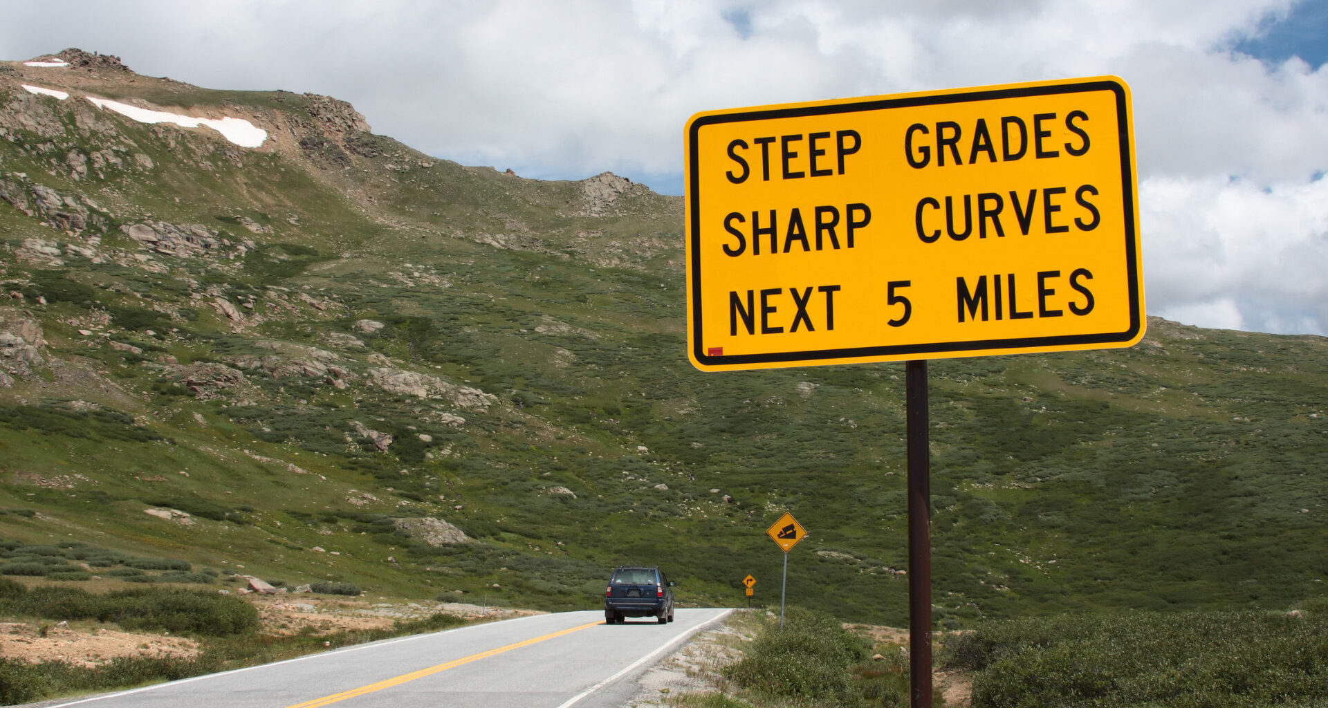 Why RVers Need to Understand Road Grade - Getaway Couple