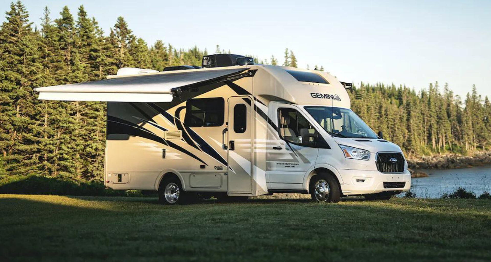 Everything You Need to Know About the Thor Class B Lineup - Getaway Couple
