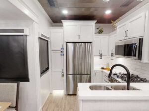 10 Best Rear Kitchen Fifth Wheels in 2024 - Getaway Couple