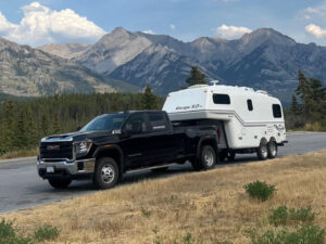 Who Makes Escape Trailers? - Getaway Couple