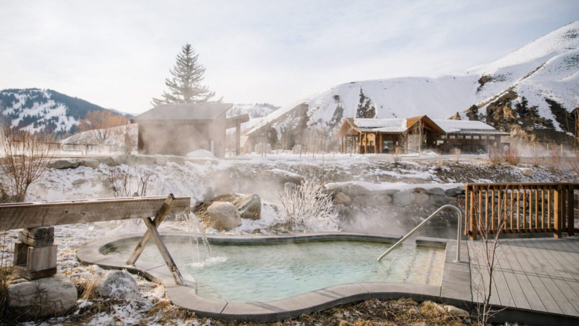 Hot Springs in Wyoming You Have to Try - Getaway Couple