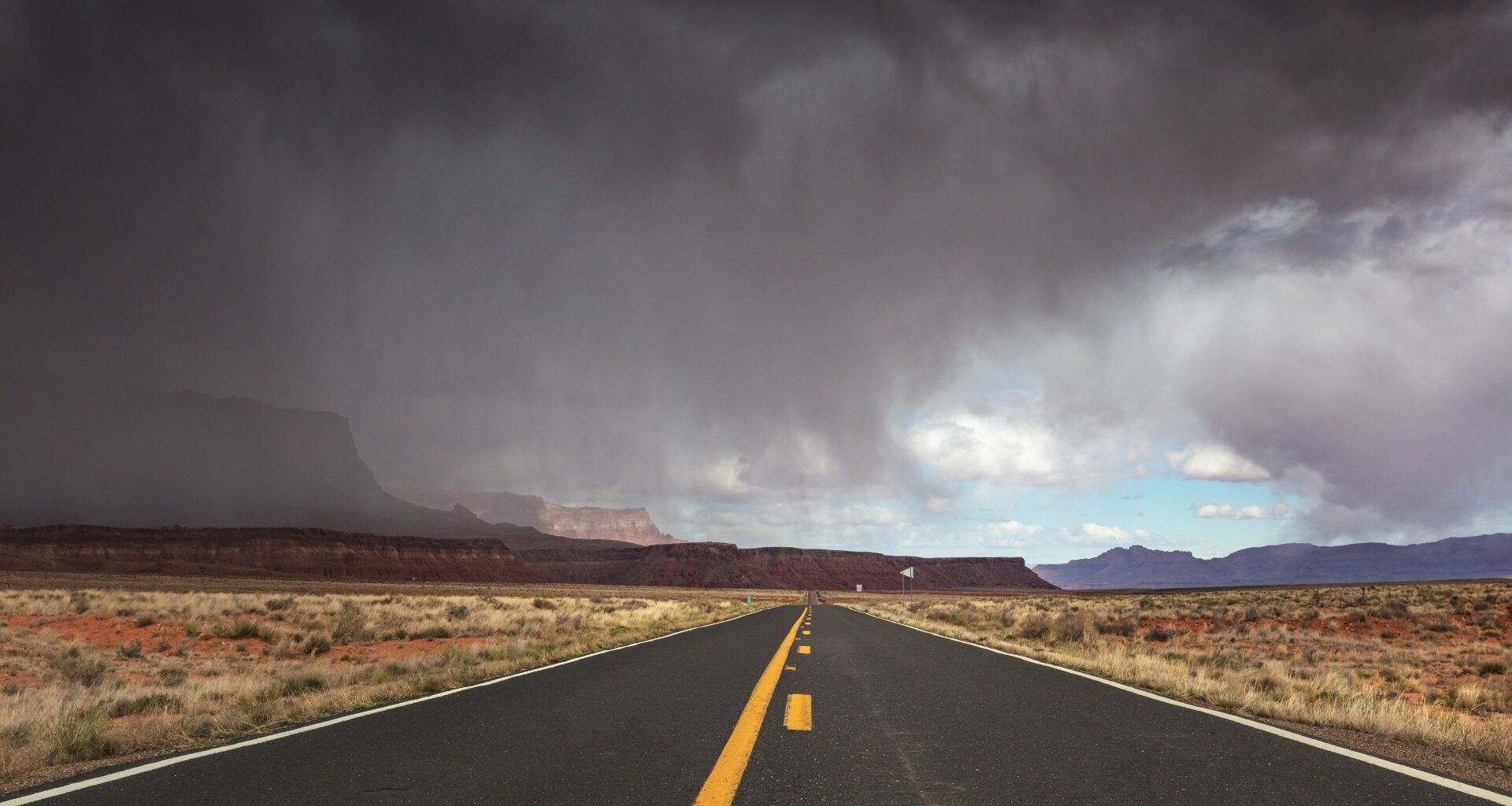 Your Guide to RV Bed Lift Systems - Getaway Couple