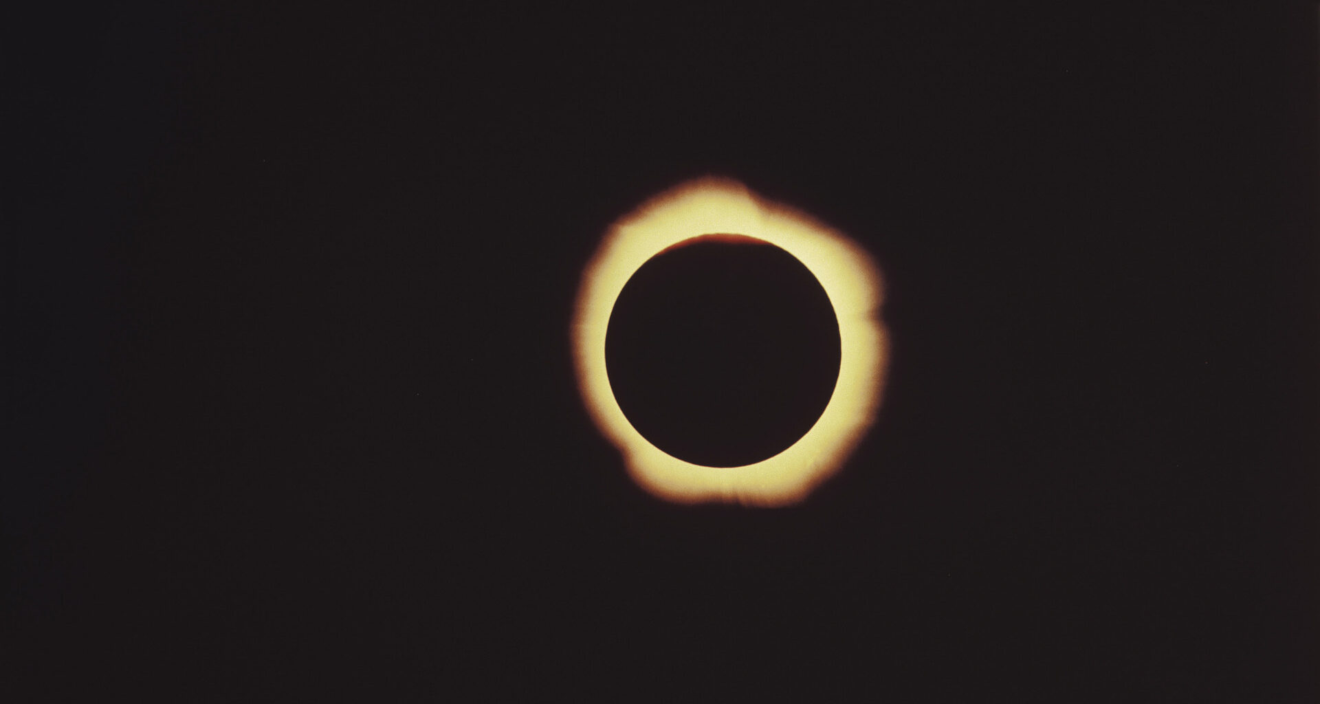 Mark Your Calendars: The 2024 Solar Eclipse Is Coming - Getaway Couple