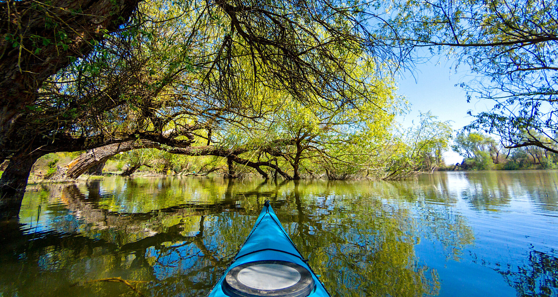 How to Plan a Perfect Day at Morrison Springs - Getaway Couple