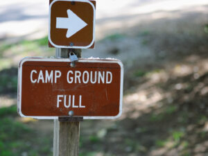 Awesome Places to Stay for 4th of July Camping - Getaway Couple