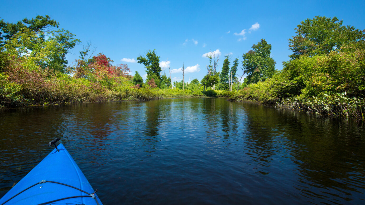 This Is The Weirdest Named Lake in the U.S. - Getaway Couple