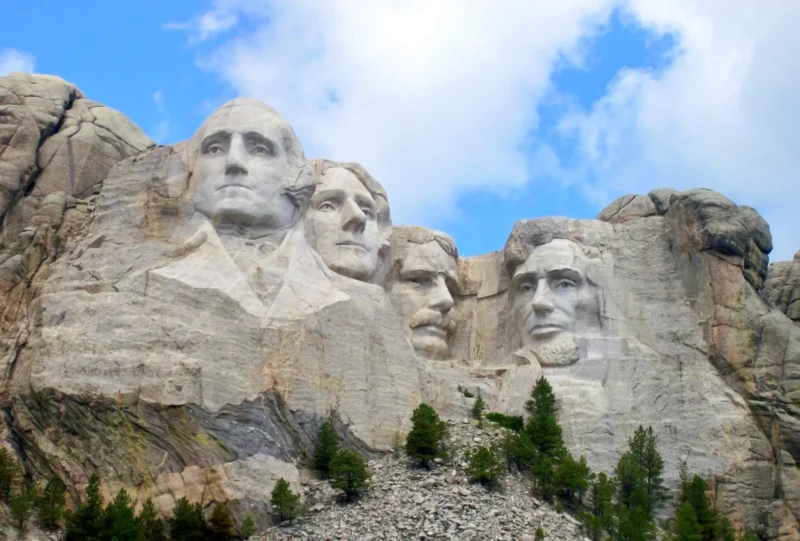 What's Really on the Backside of Mt. Rushmore? - Getaway Couple