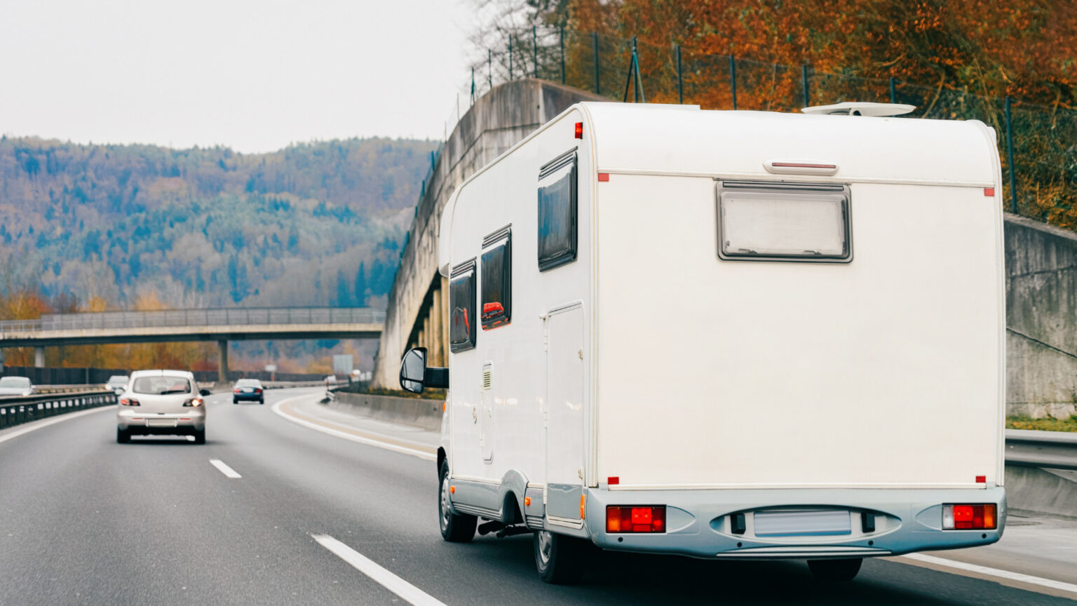 Where to Find a Reliable RV Driver - Getaway Couple