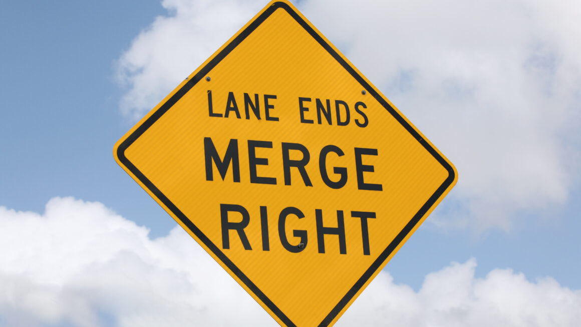 What Is a Zipper Merge and How to Do It - Getaway Couple