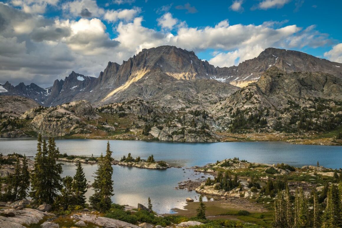 These Wyoming Mountain Ranges Will Blow You Away - Getaway Couple