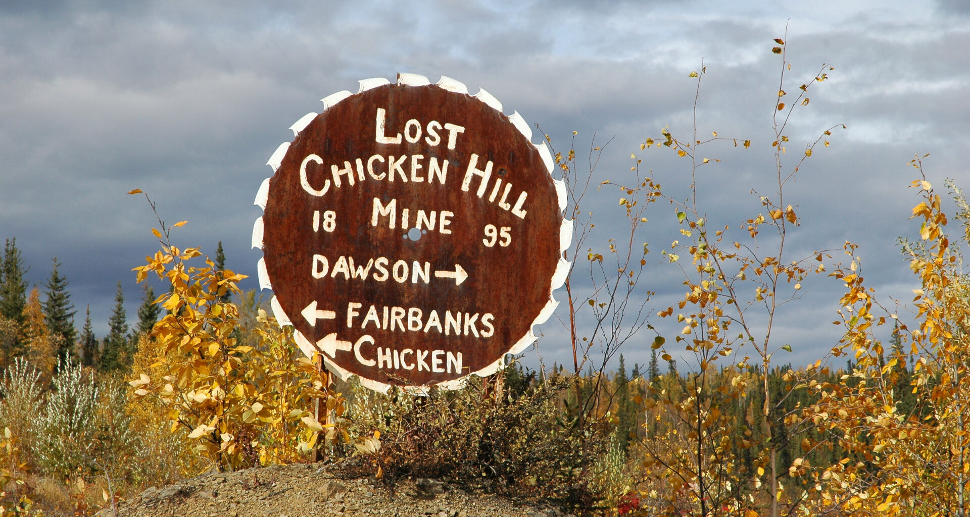 Everything to Know About the Taylor Highway in Alaska - Getaway Couple