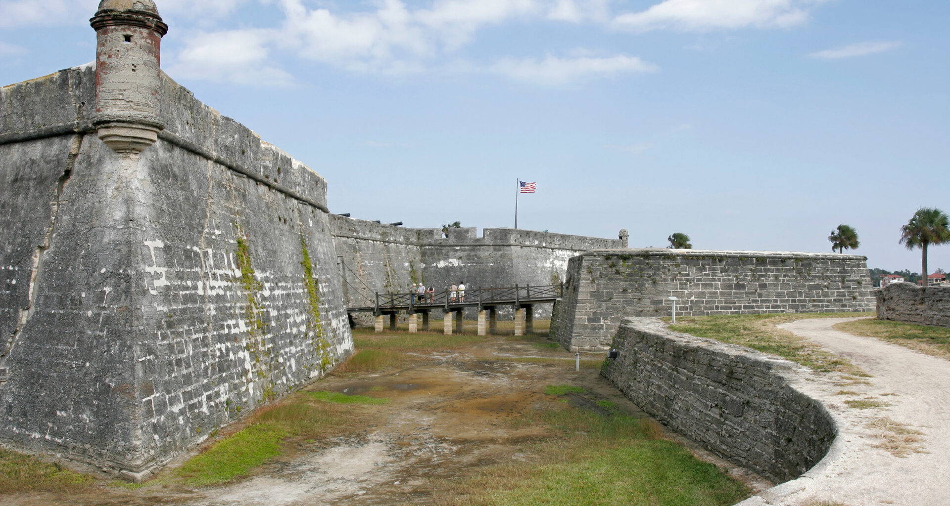 Historic Forts in Florida to Add to Your List - Getaway Couple