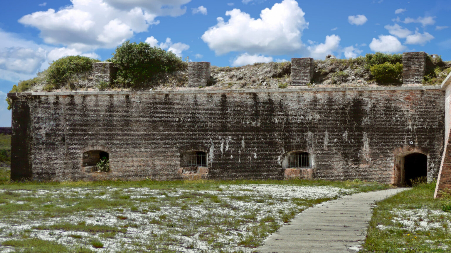 Historic Forts in Florida to Add to Your List - Getaway Couple