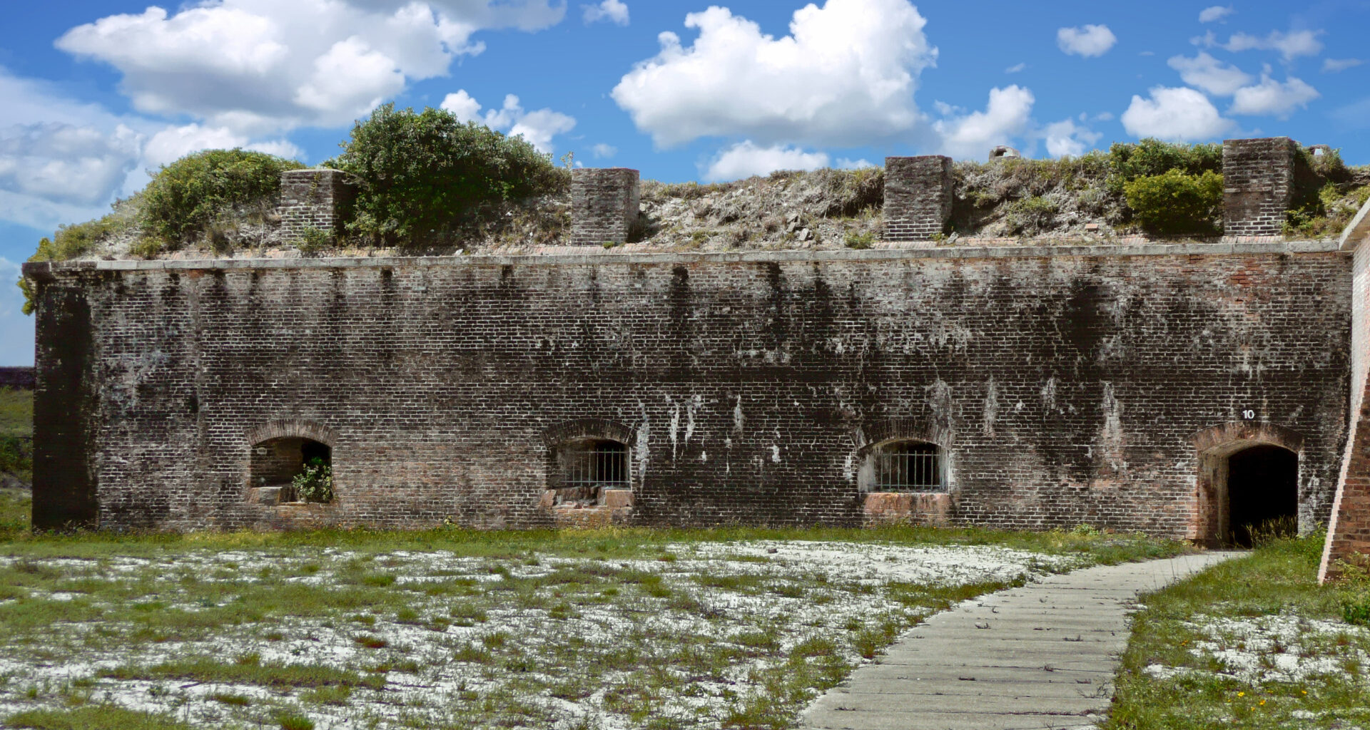 Historic Forts in Florida to Add to Your List - Getaway Couple