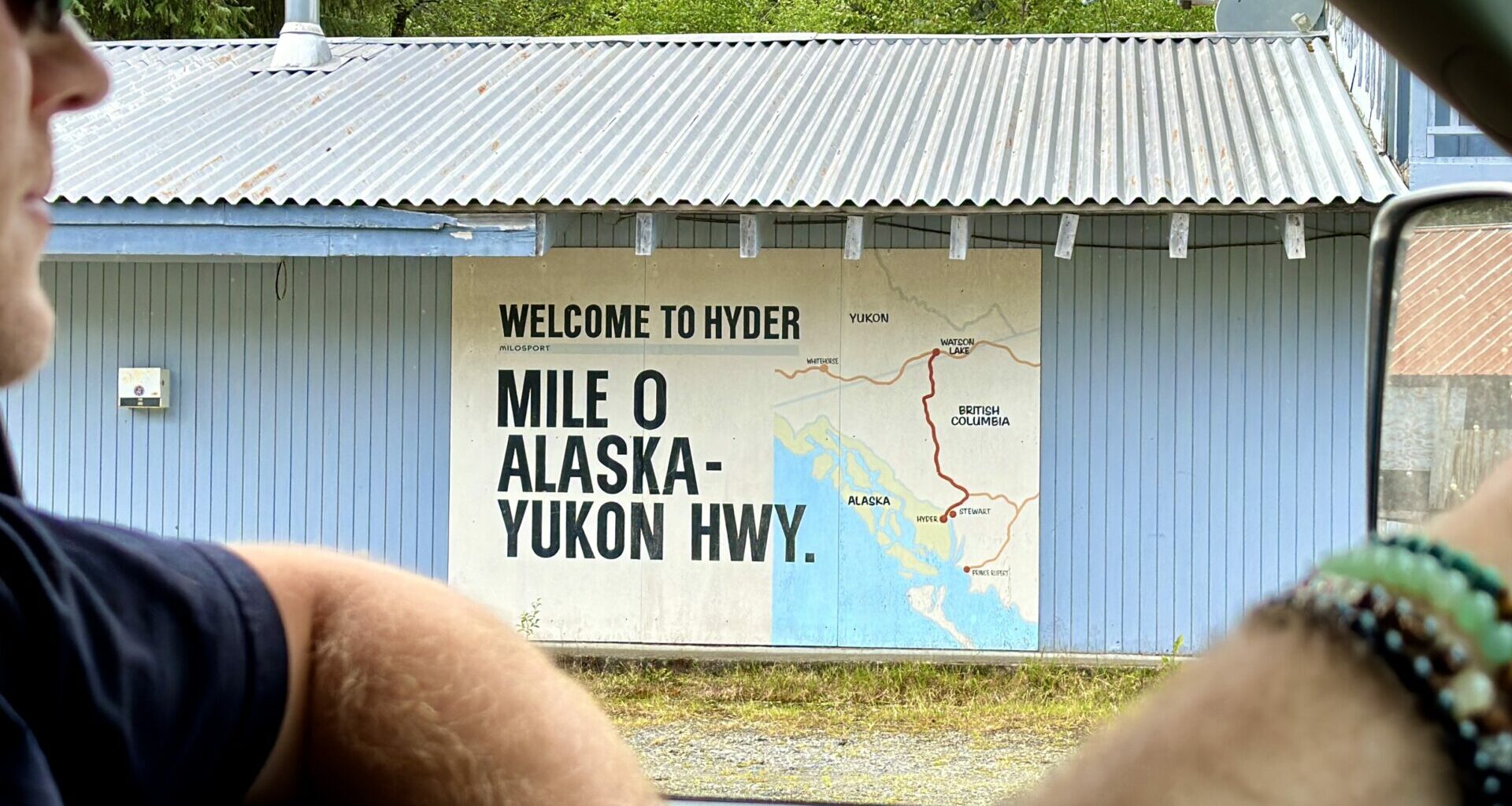 Tips for Visiting the Quirky Stewart-Hyder Border - Getaway Couple