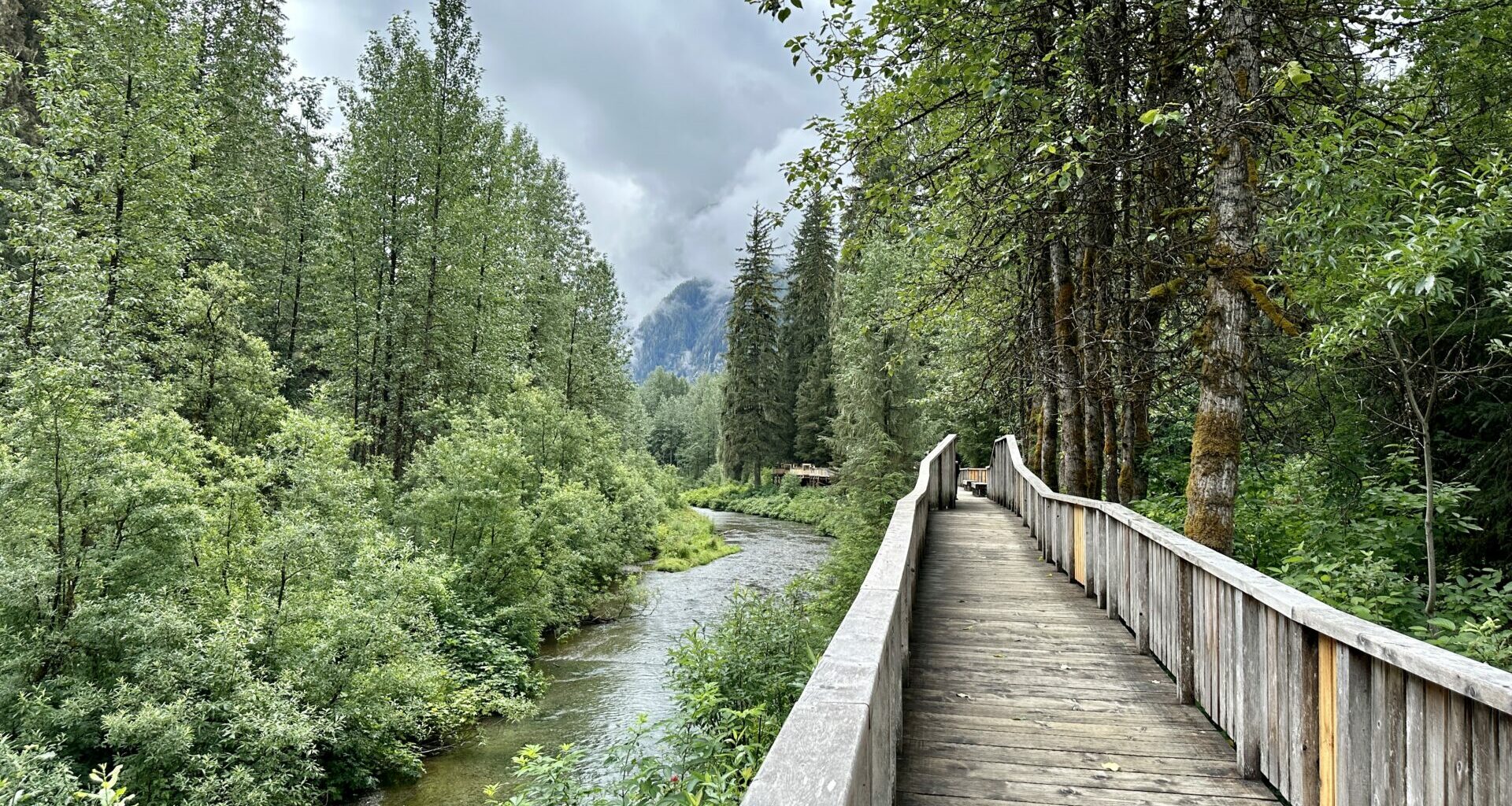 Tips for Visiting the Quirky Stewart-Hyder Border - Getaway Couple