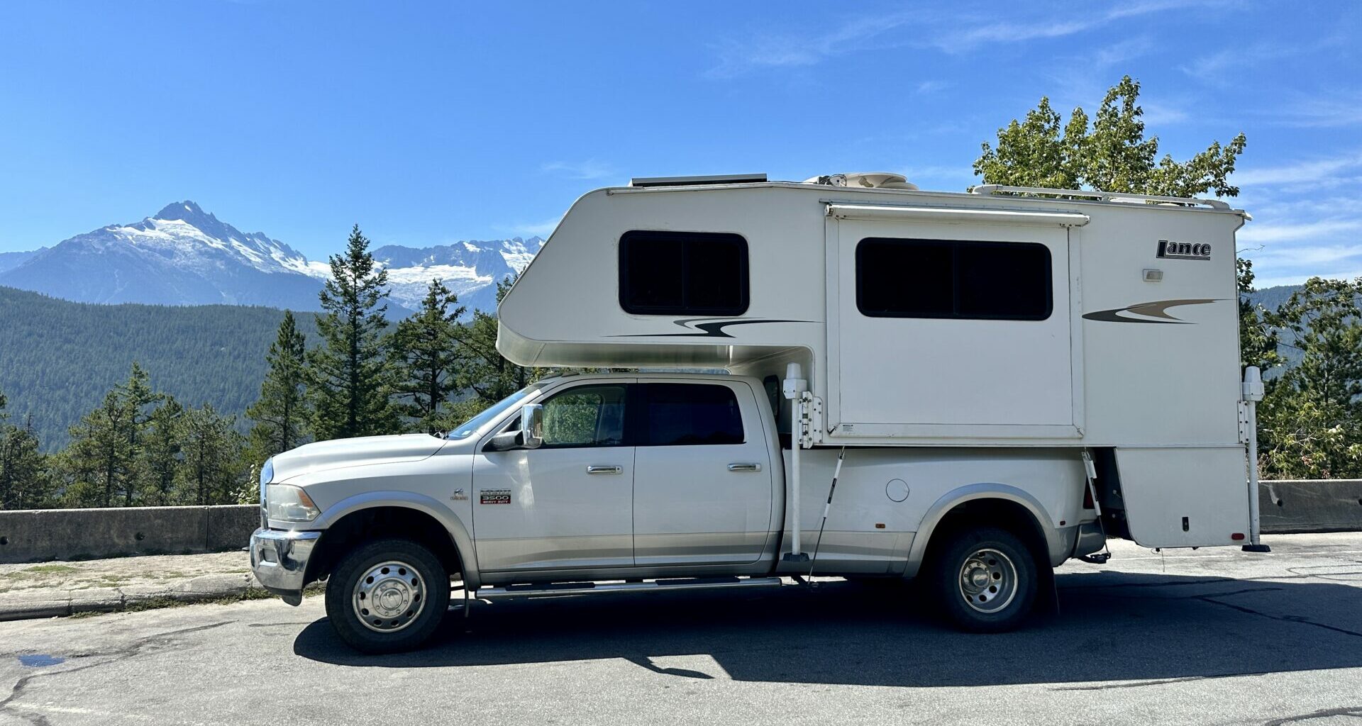 Best Fifth Wheel Layouts With Office Space - Getaway Couple