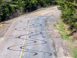 Every RVer Should Know What Stab Braking Is - Getaway Couple