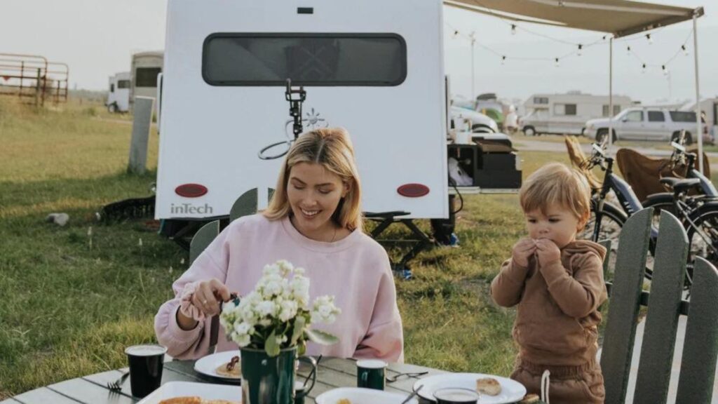 A Breakdown of the inTech Sol Horizon - Getaway Couple