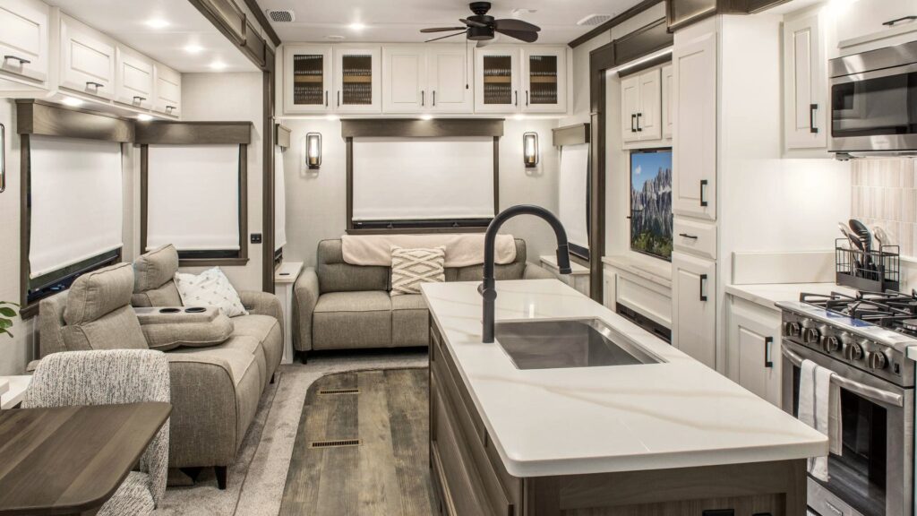 A Breakdown of DRV Mobile Suites - Getaway Couple