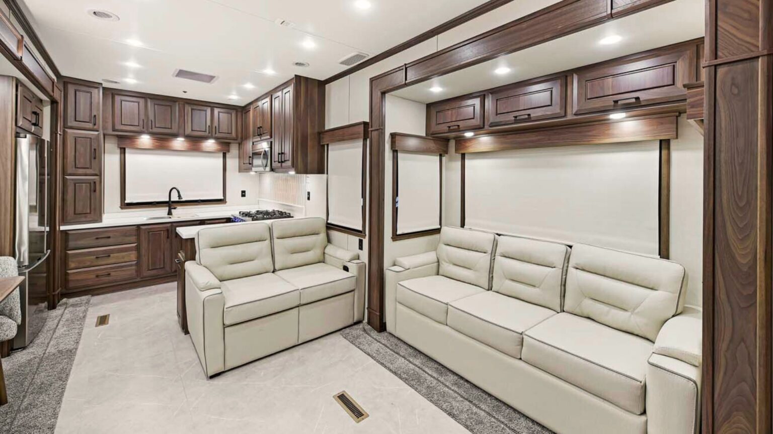 A Breakdown of DRV Mobile Suites - Getaway Couple