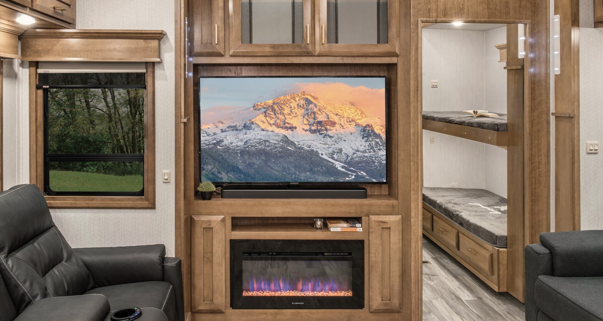 A Breakdown of DRV Mobile Suites - Getaway Couple