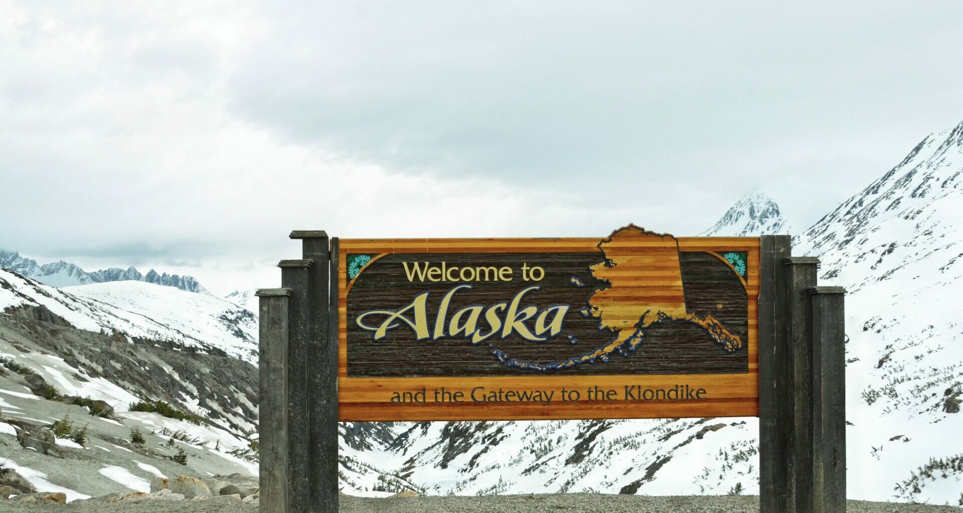 How Many Acres is Alaska? - Getaway Couple