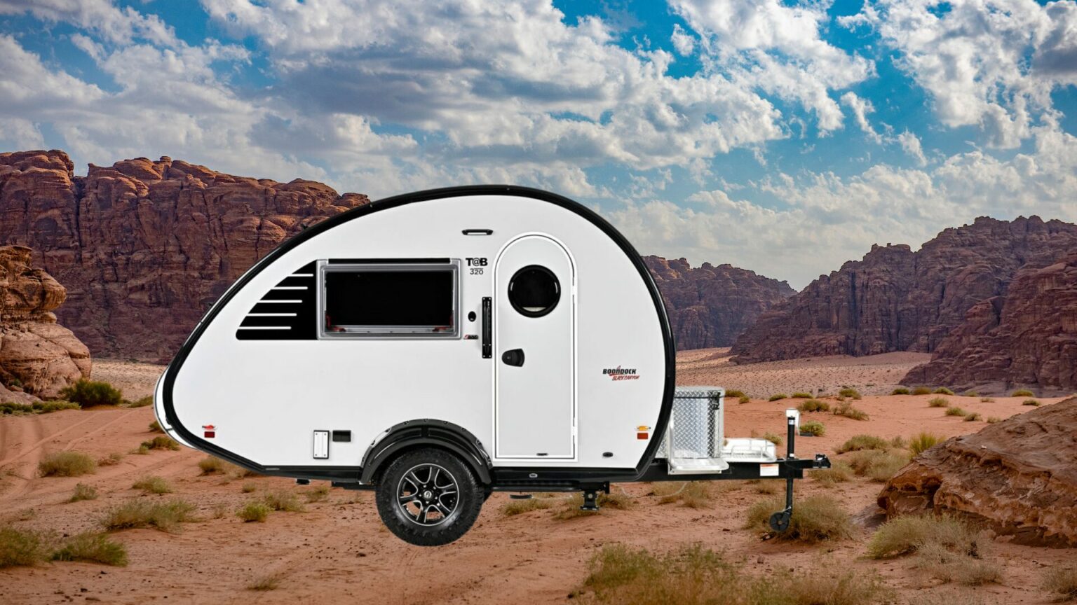 A Breakdown of the nuCamp Tab 320 - Getaway Couple