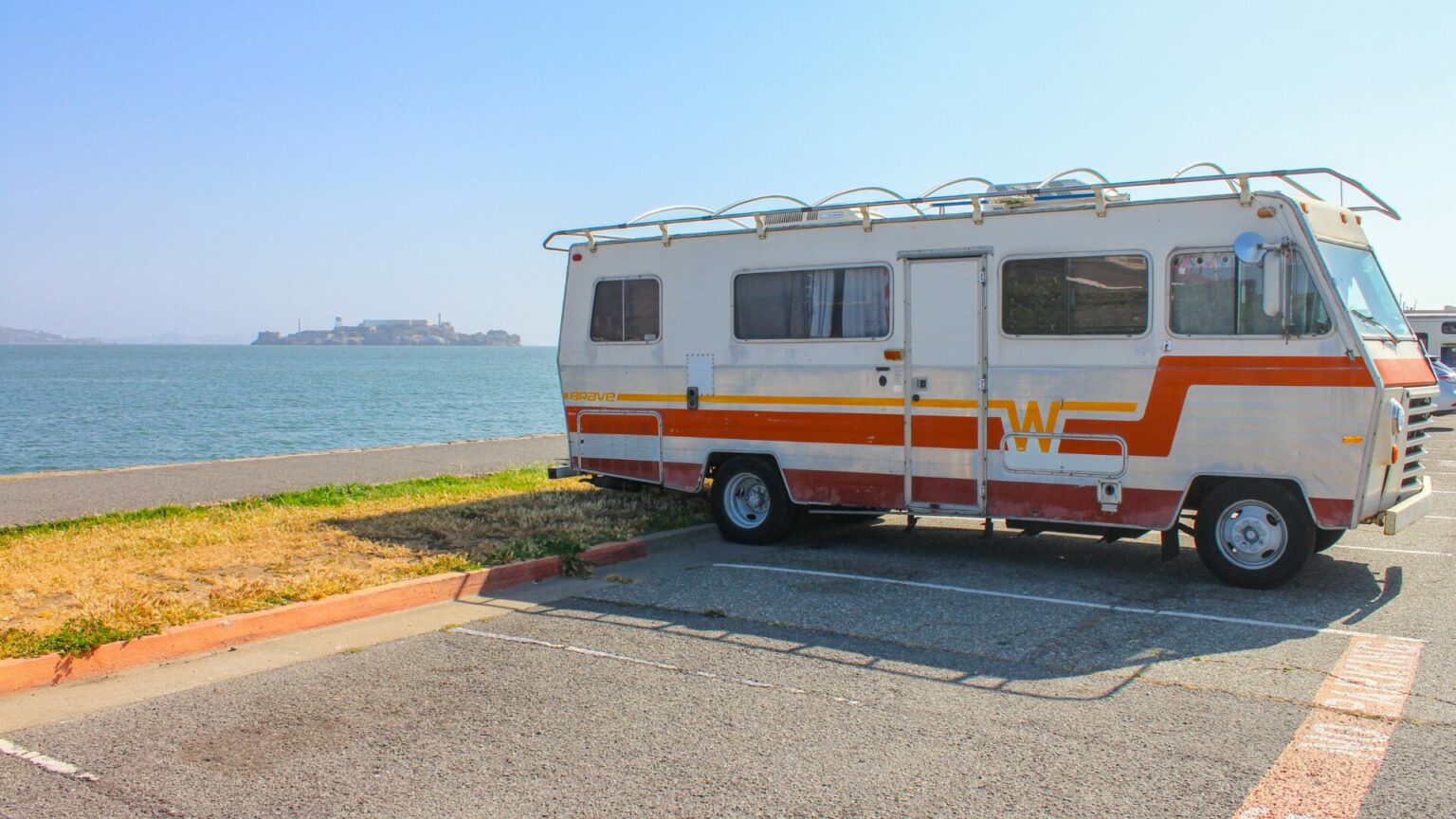The Pros and Cons of Bringing a Toad Car RVing - Getaway Couple