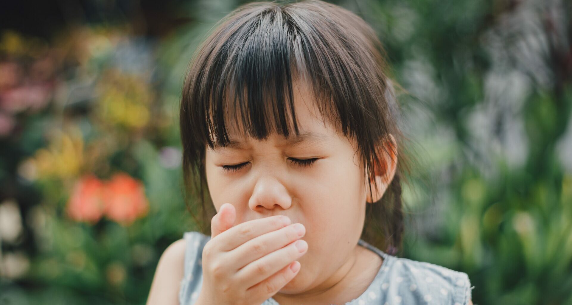 These Are The Symptoms of Wood Smoke Inhalation - Getaway Couple