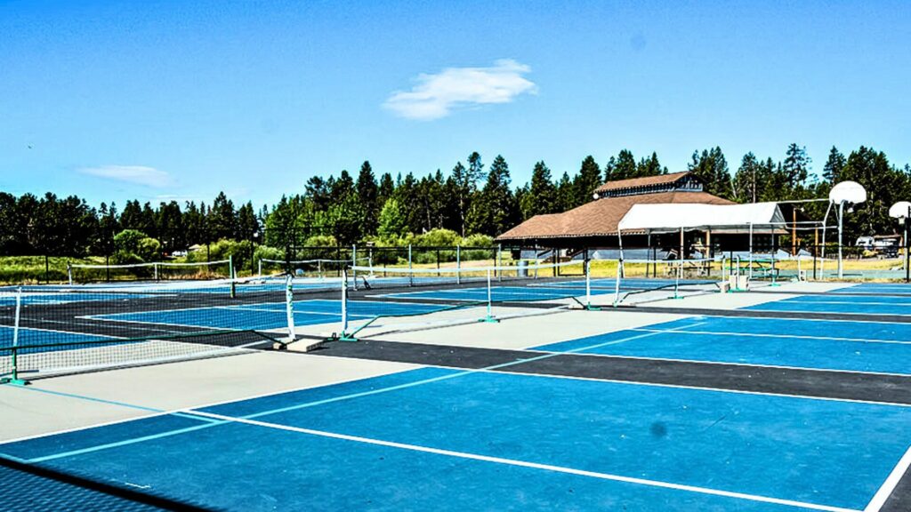 Review of Sunriver Thousand Trails In Bend, Oregon - Getaway Couple