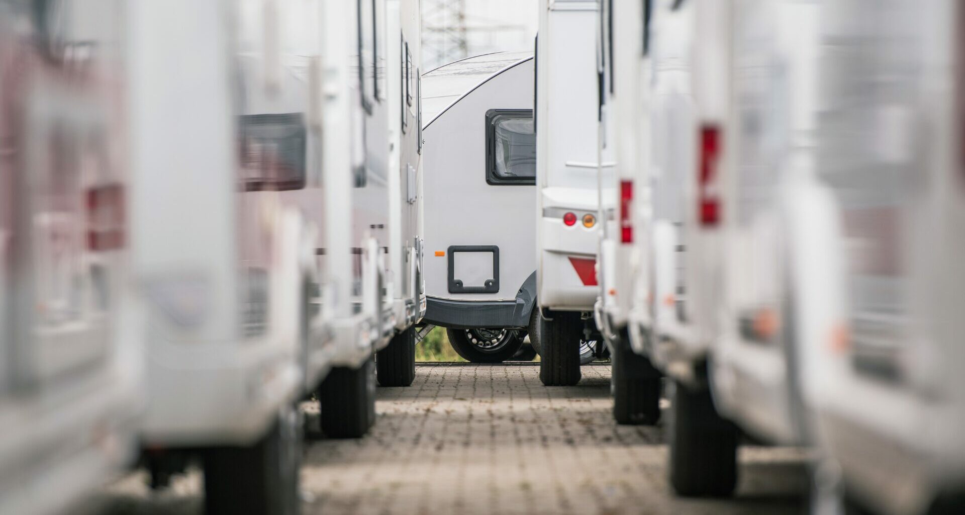The Pros and Cons of Bringing a Toad Car RVing - Getaway Couple
